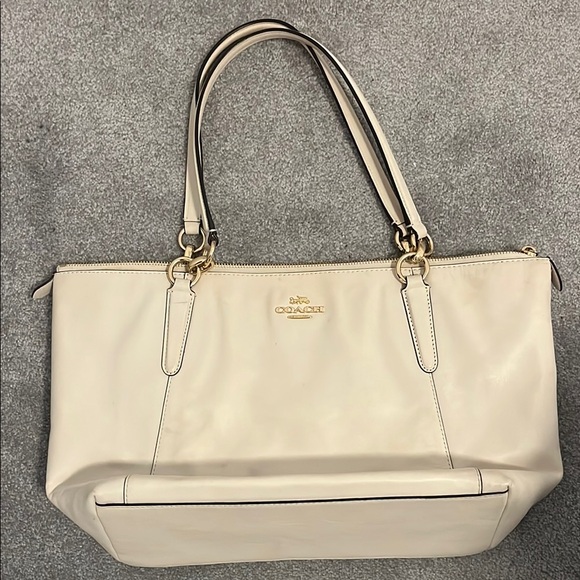 Coach | Bags | Coach Cream Leather Tote Bag | Poshmark